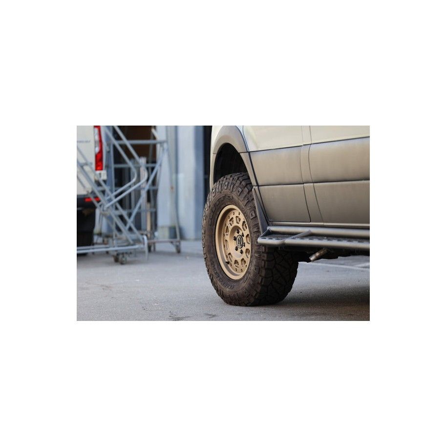 Marche-pieds OWL Explorer pour Sprinter 907 | Montpellier4x4.com ...